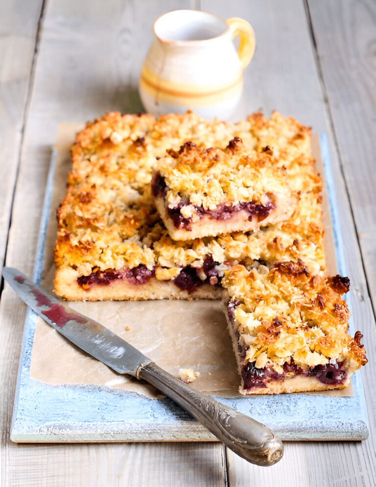 Baked Oatmeal with Mixed Berries